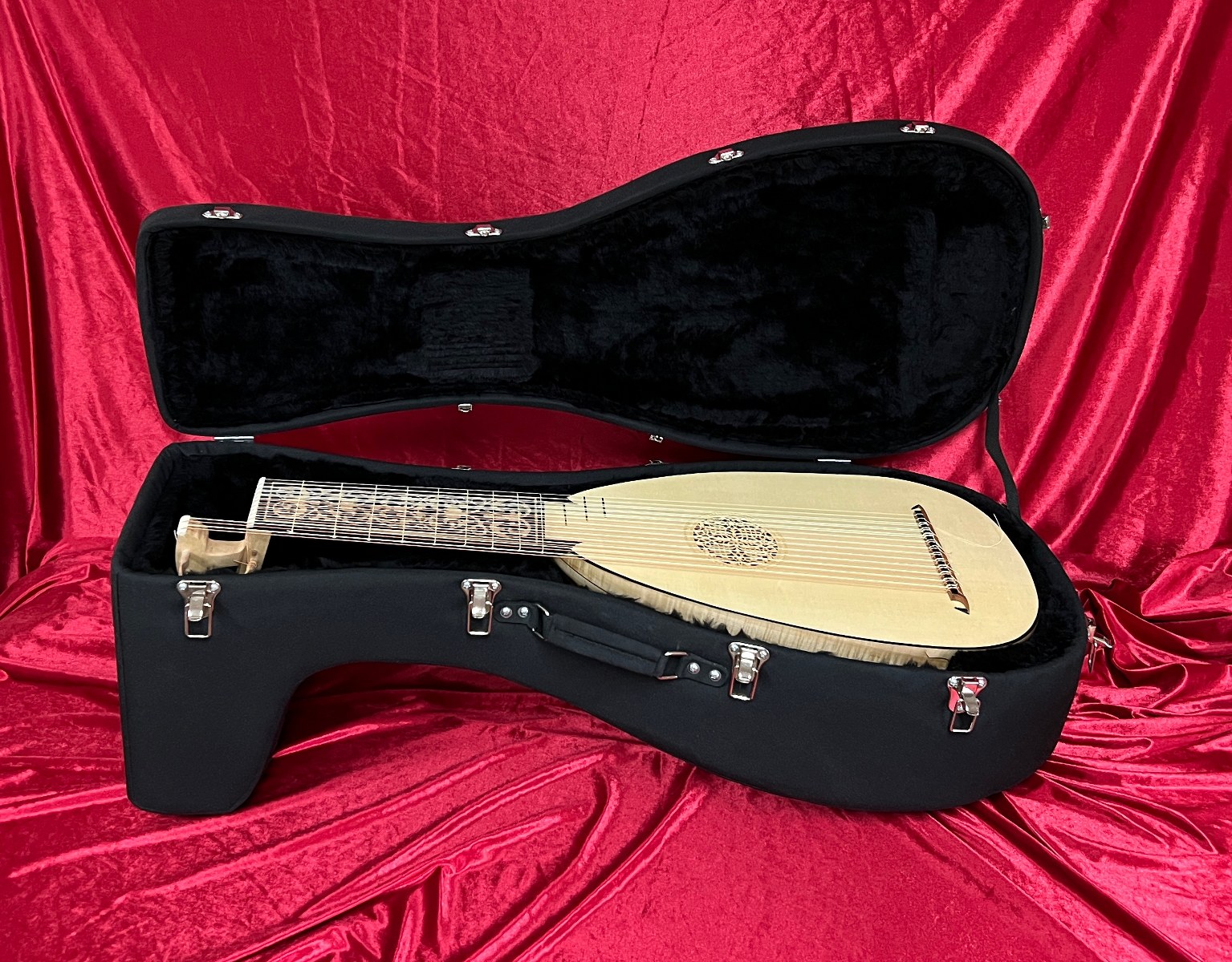 CASES – Biser Lutes